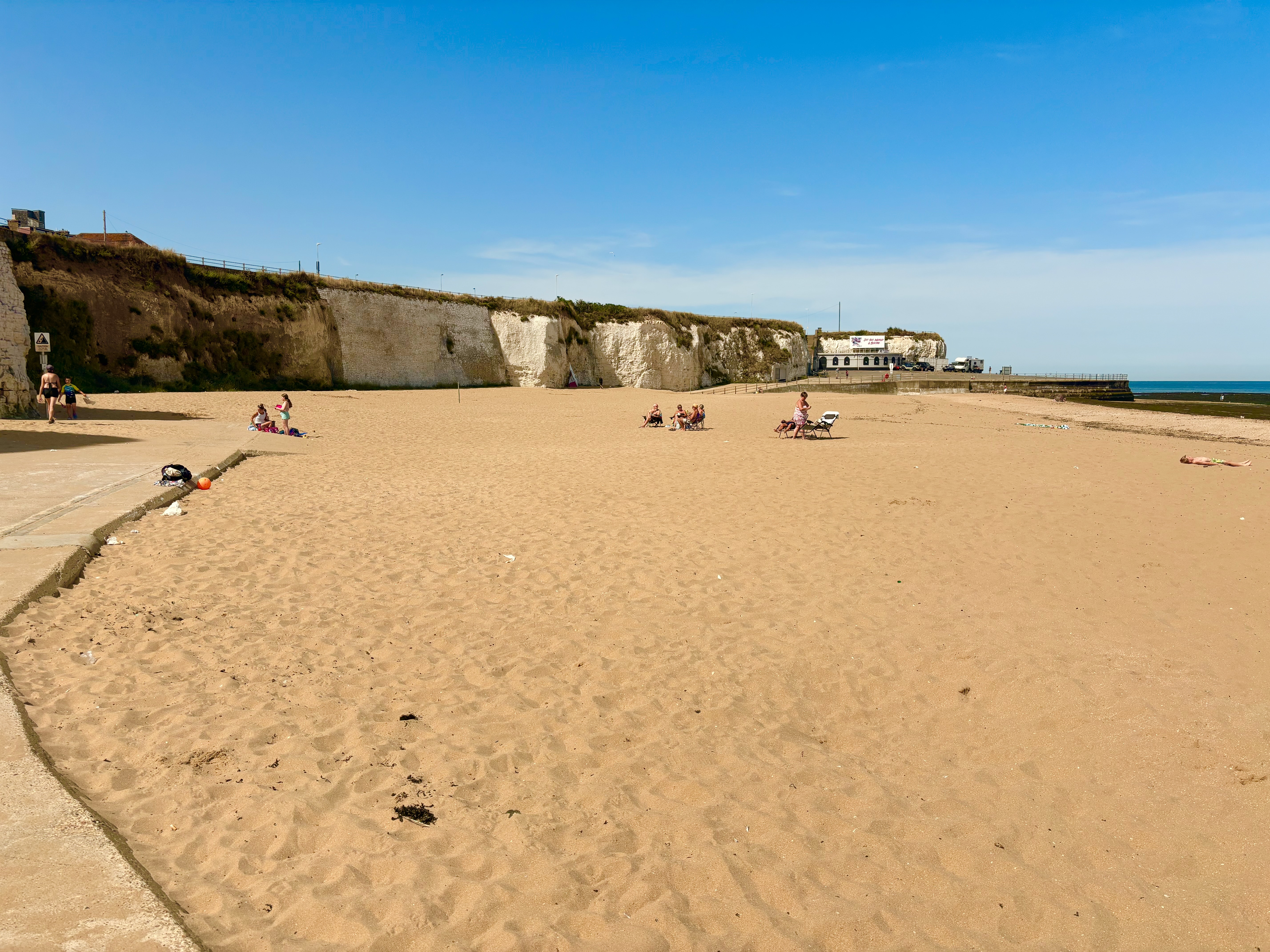 Beaches in Kent – Sandgeek