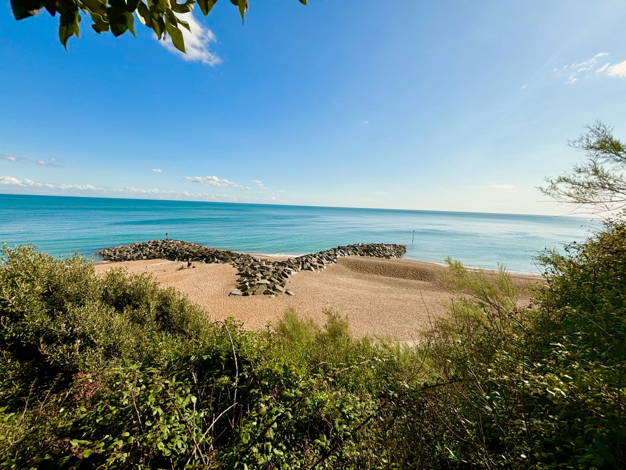 Mermaid Beach – Beach in Folkestone – Sandgeek